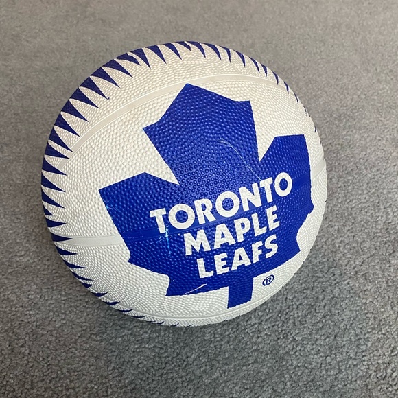 NHL | Other | Vintage Rare 9s Toronto Maple Leafs Basketball | Poshmark